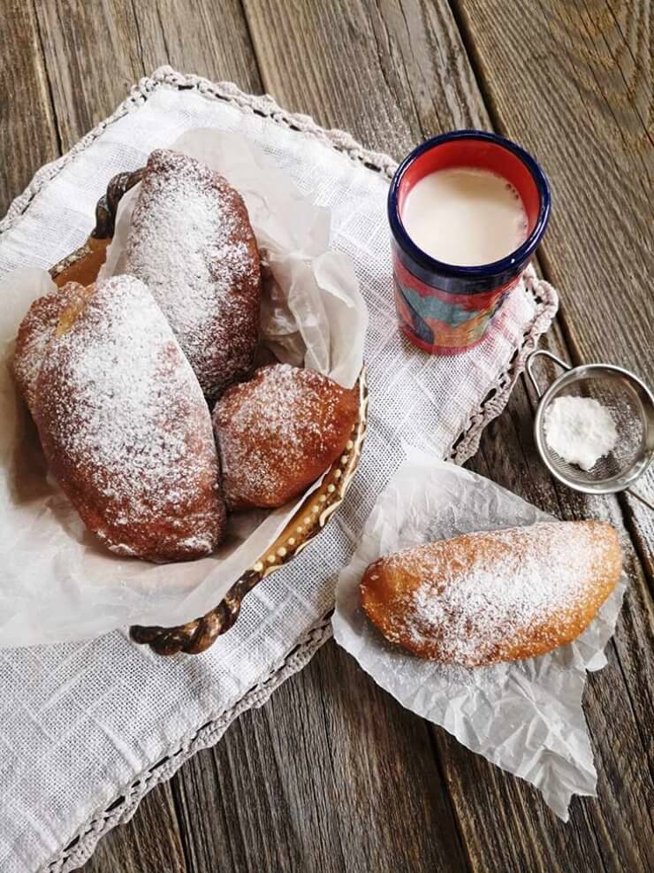 Langosi cu urda, reteta din Moldova - Bucataresele Vesele