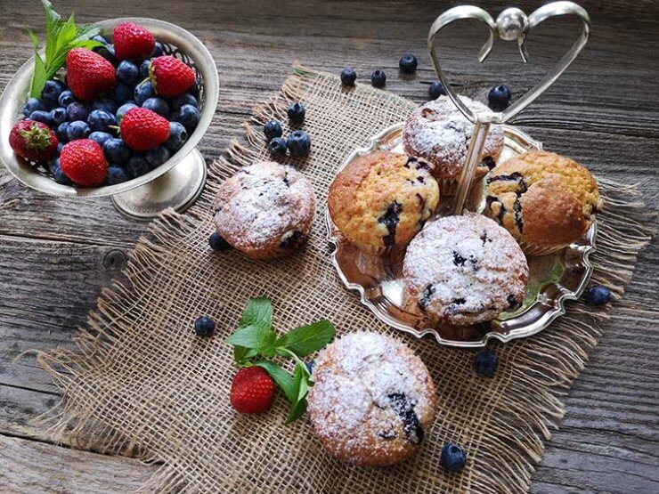 Briose cu afine, retata rapida - Bucataresele Vesele