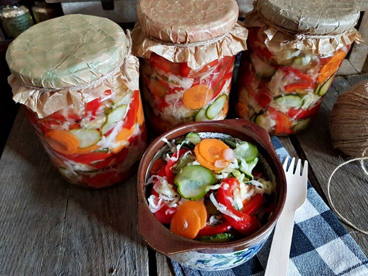 Salata Olteneasca-Ciolomada - Bucataresele Vesele