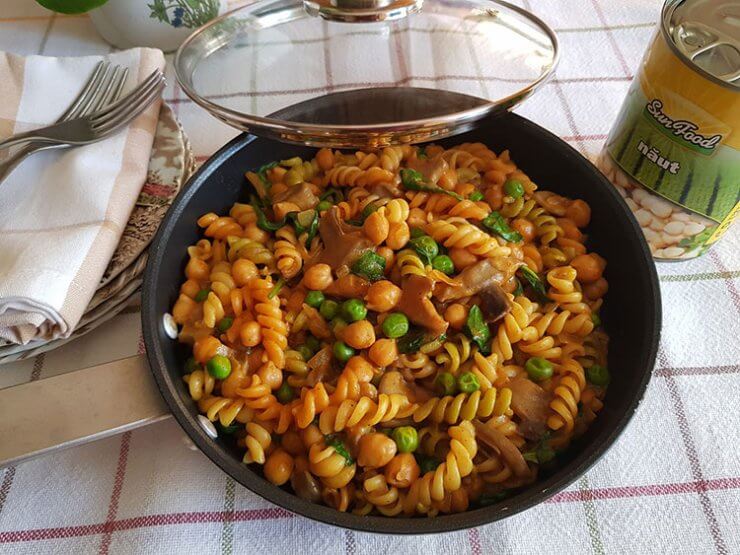 Paste cremoase cu naut, reteta de post - Bucataresele Vesele