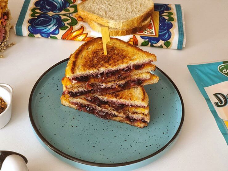 Sandvisuri rapide de vara - Bucataresele Vesele - gustari calde