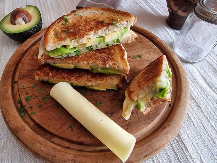 Sandvisuri rapide de vara - Bucataresele Vesele - gustari calde