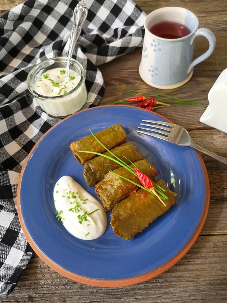 Sarmale cu ciuperci in frunze de tei - Bucataresele Vesele