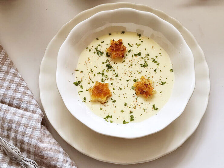 Supa crema de ceapa cu crutoane
