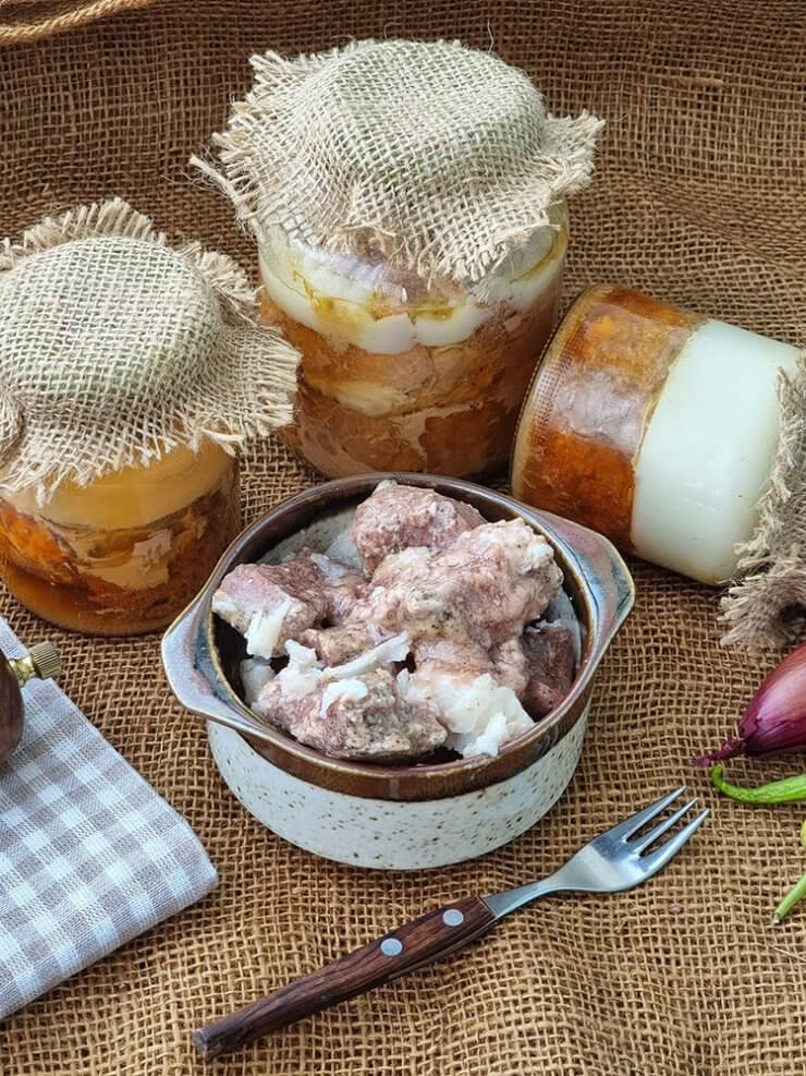 Conserva de carne la borcan - reteta veche de conservare a carnii ...