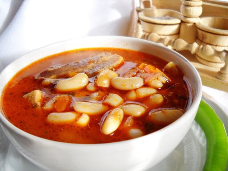 Gulyas cu fasole uscata- Bab Gulyas - Bucataresele Vesele